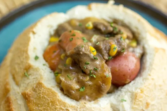 Easy Beef Stew - Family favorite dinner recipe - Comfort Food for the win!