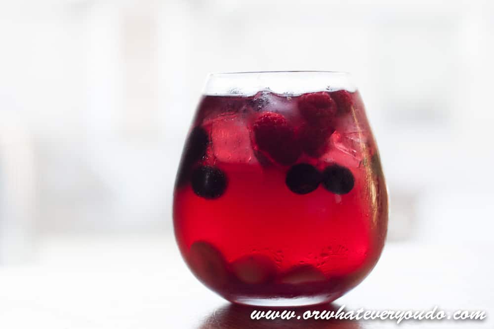Delicious Berry Cocktails – The best cocktails featuring a variety of ...