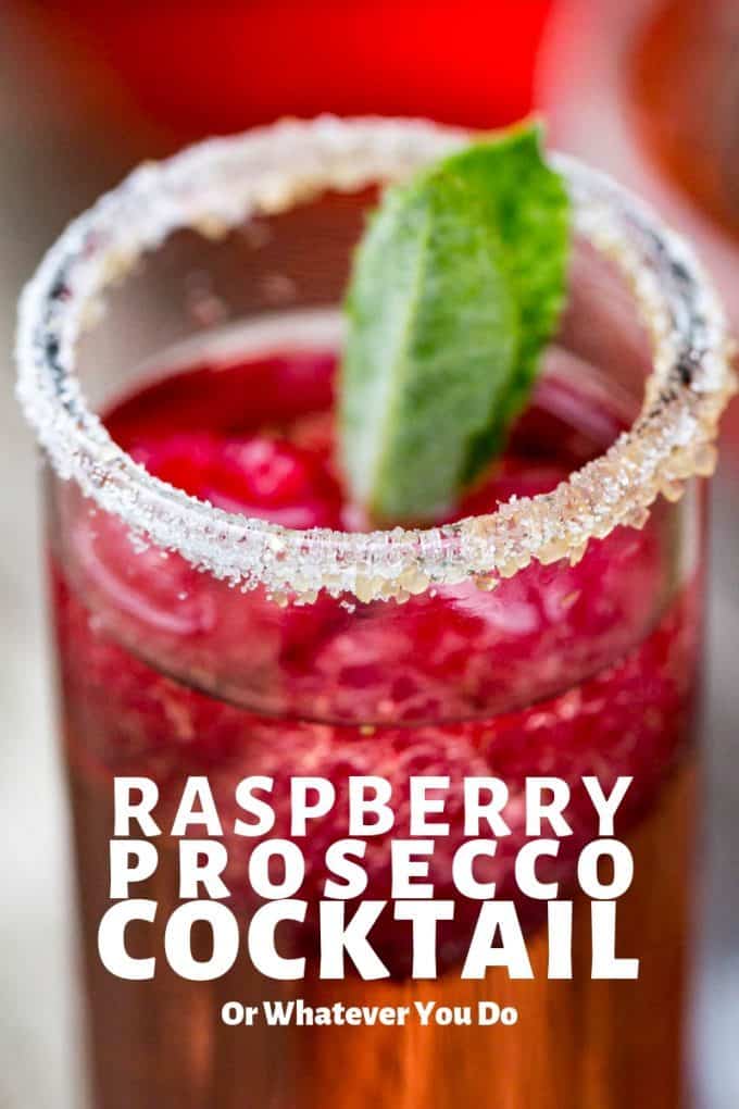 Raspberry Prosecco Cocktail | Sparkling wine spritzer recipe